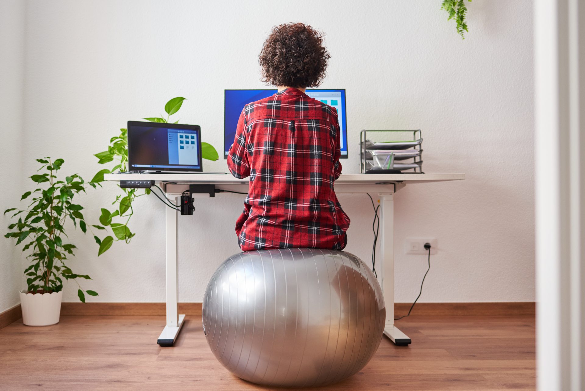 Ergonomisch und aktiv Sitzen: so geht's! | Kübler Sport Magazin
