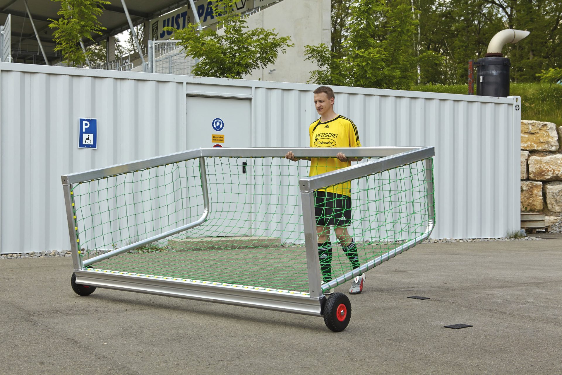 Sportplatz Barrieresystem | Kübler Sport Magazin