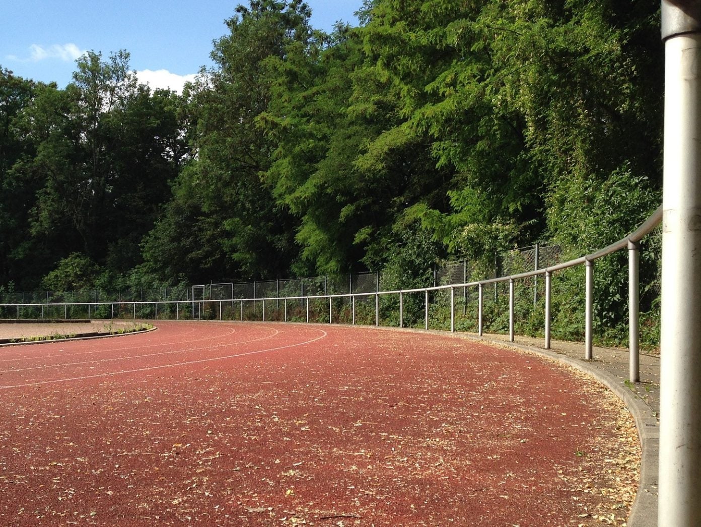 Sportplatz Barrieresystem | Kübler Sport Magazin